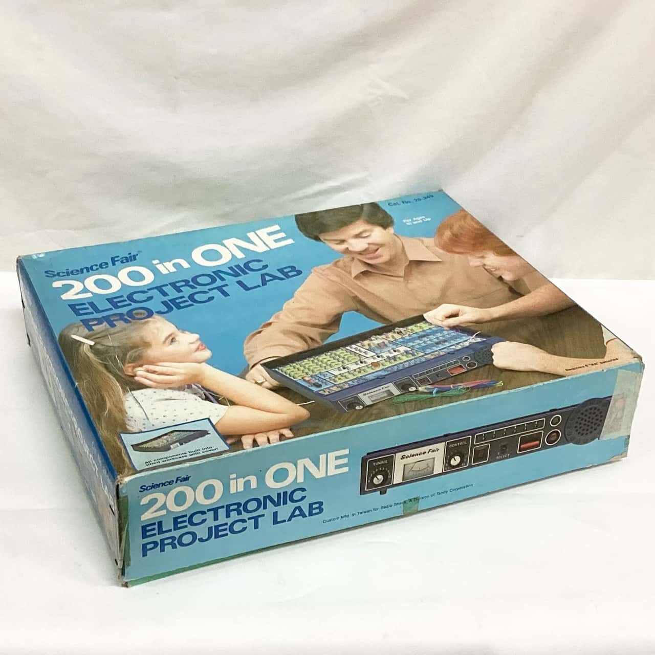 Vintage 1981 200 in One Electronic Project Lab Ages 10+ (s)