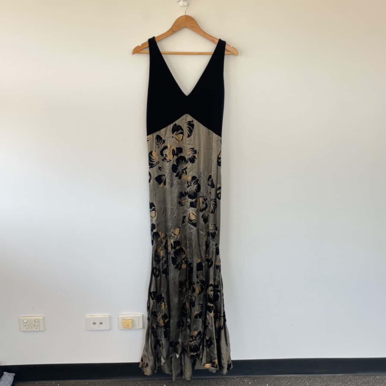 Sacha Drake Brown Floral Sleeveless Velvet Silk Maxi Dress Size 10 / M (s)