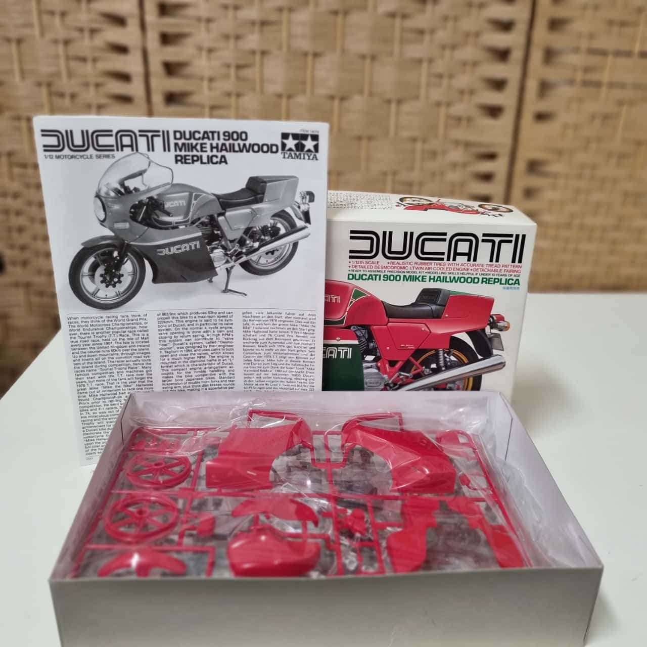 BNIB Tamiya 14019 Ducati 900 Mike Hailwood Replica (s)