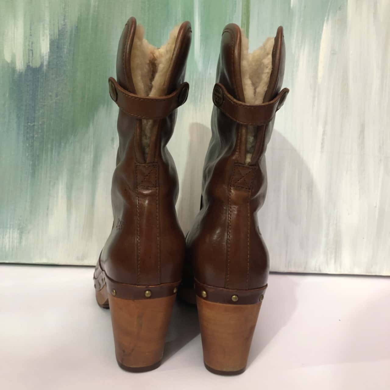 UGG Heels Size 36 Brown (s)