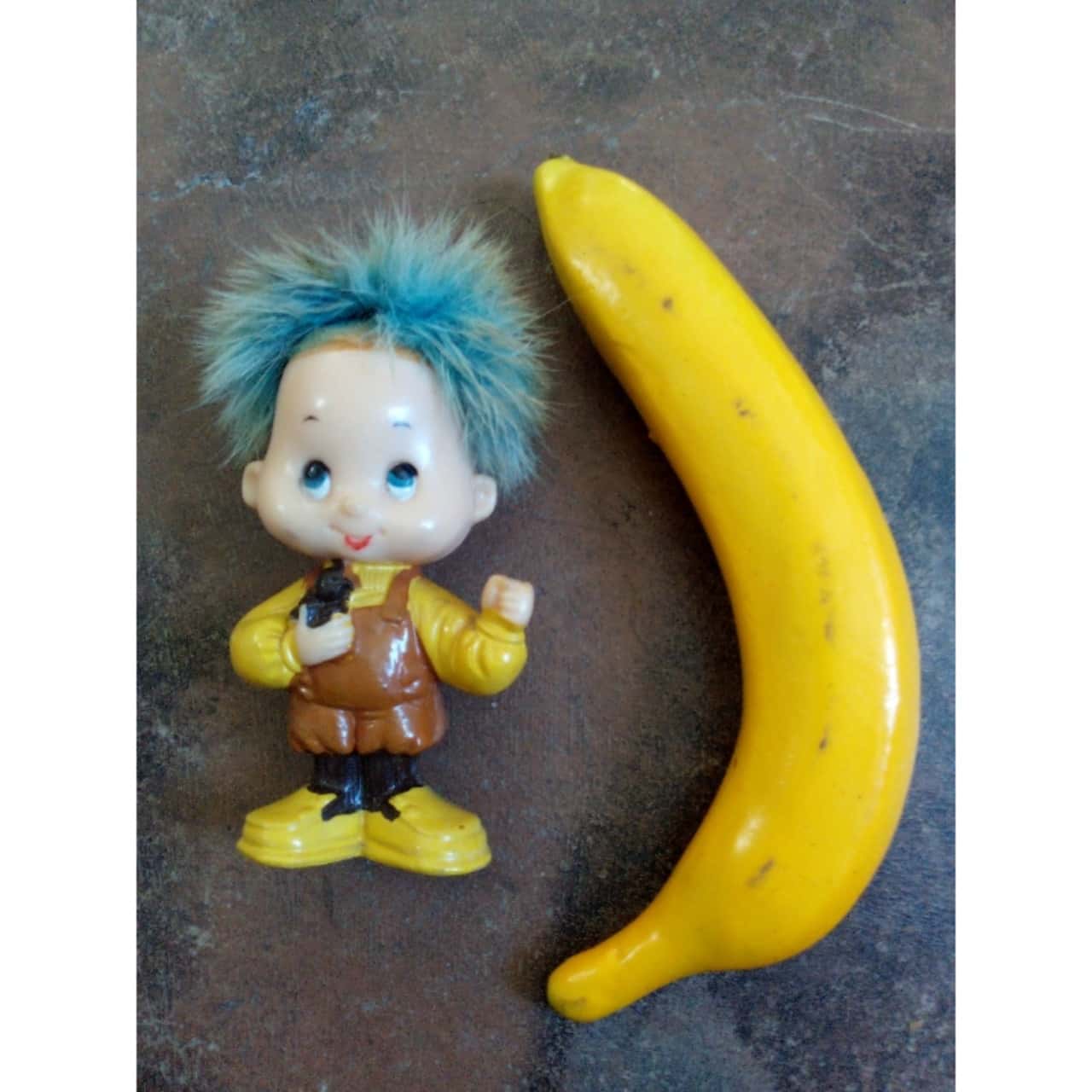 1970 Berries Toy Figure - (s)