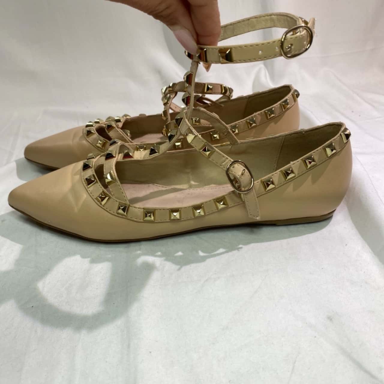 Nude Stud Flat Points(s)