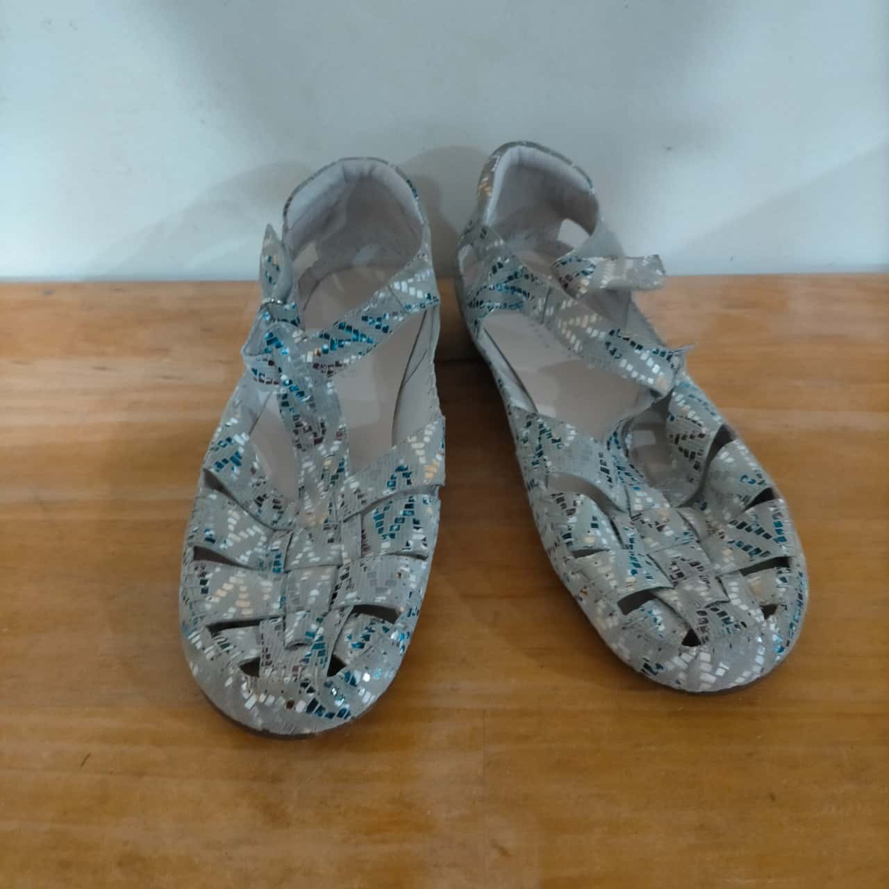 KLOUDS AUSTRALIA Size 40 Leather Sandles AS NEW(s)