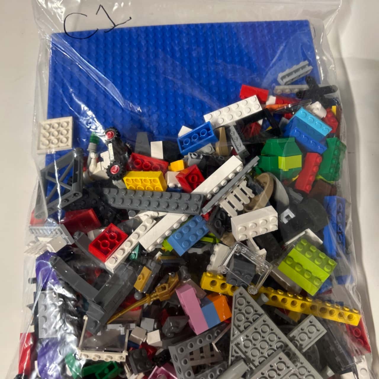 Lego (1kg bag) Assorted