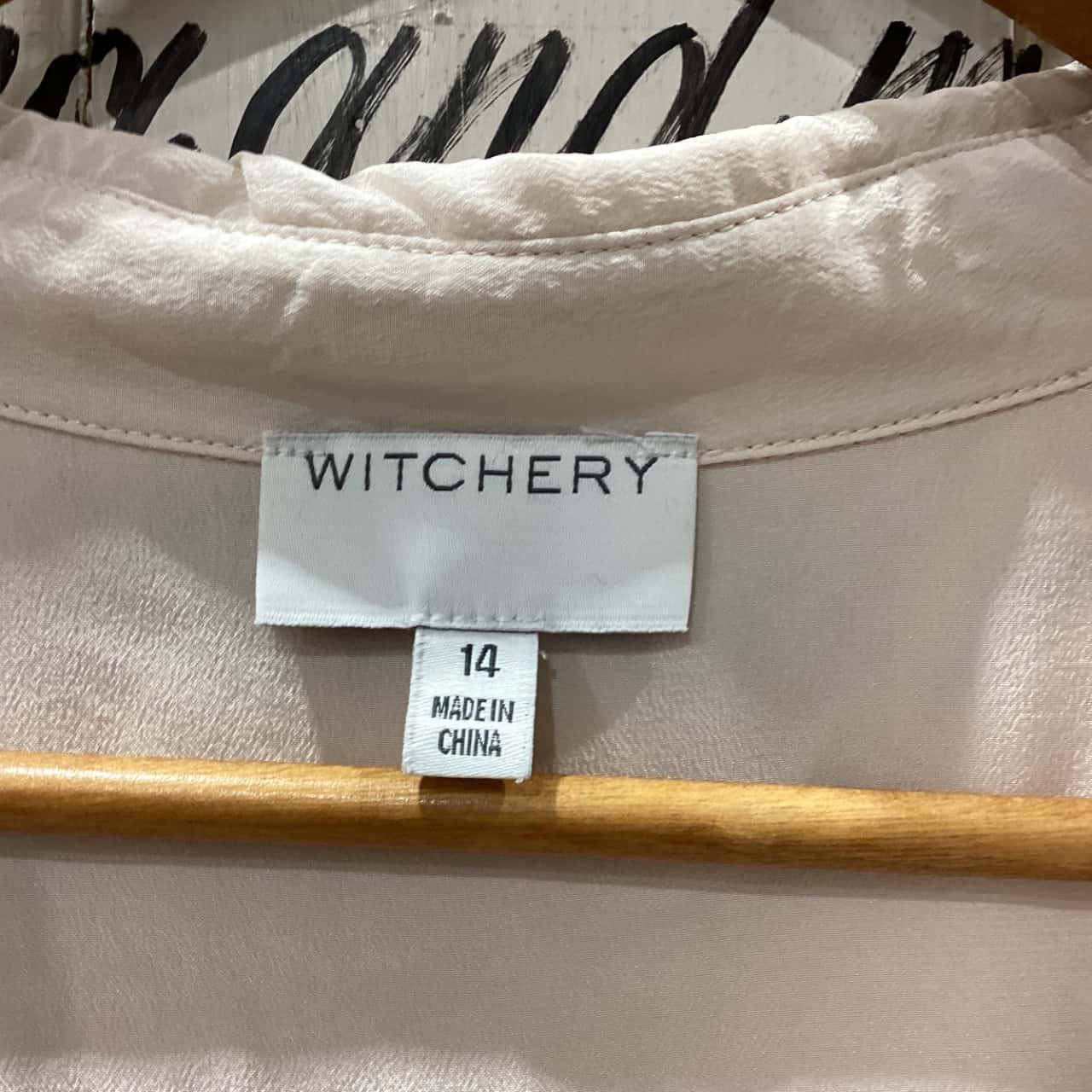 SALE ITEM!! Witchery Brand! GORGEOUS LIGHTWEIGHT LACY SLEEVED SHIRT ...