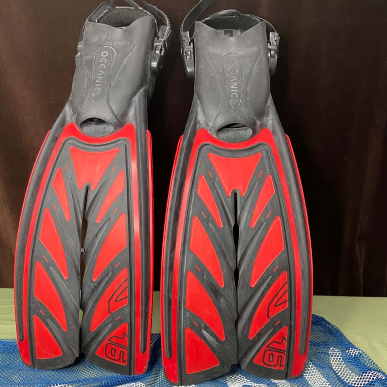 Oceanic Adult Split Fin Flippers Vortex V16 Size XL Red/Black(s)