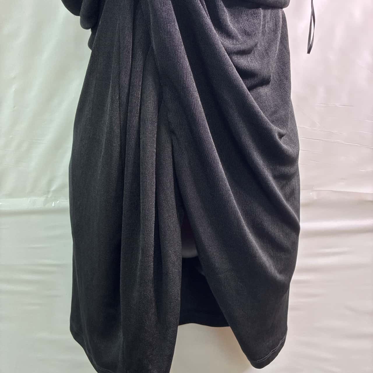 White Fox Womens Size L Cropped Top Black