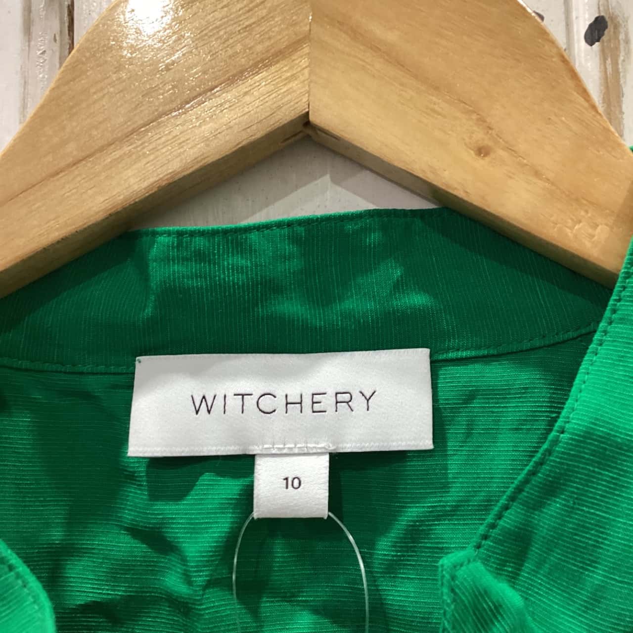 Witchery Brand! NWOT! STUNNING DETAILED BUTTON UP BLOUSE! Womens Size ...