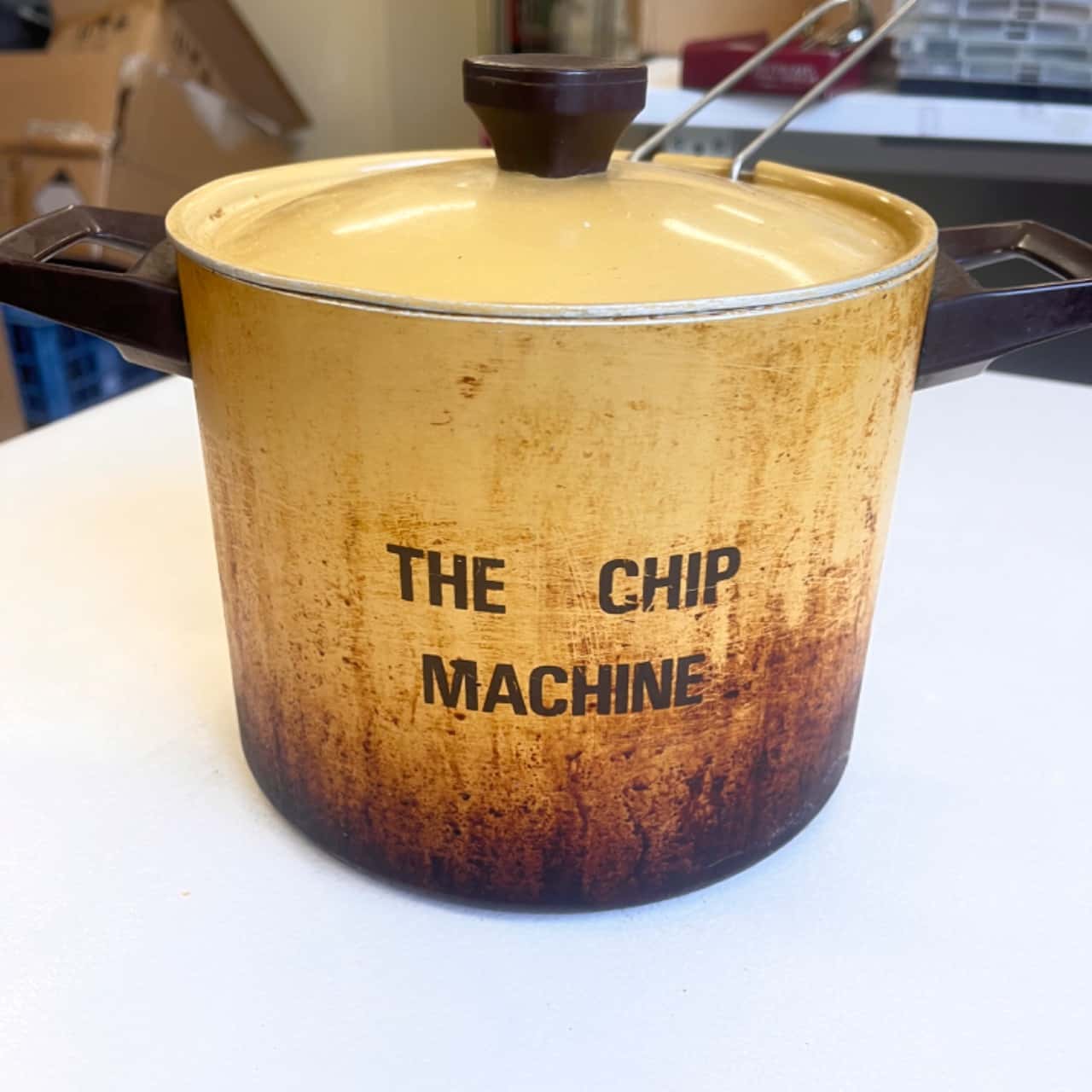 COOKING DISPLAY PIECE - VINTAGE CHIP MACHINE POT