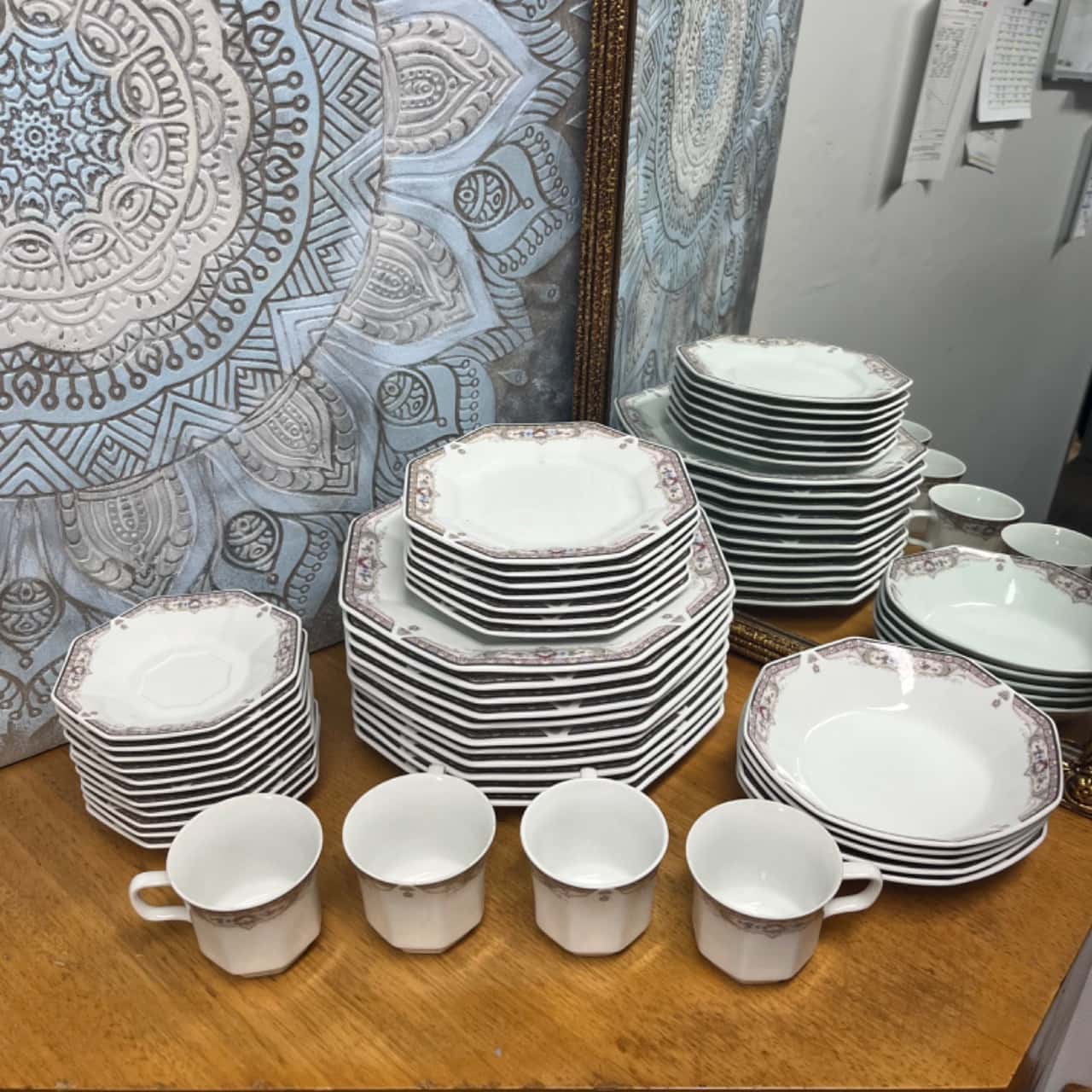 Kyoto Imperial Porcelain 40 Piece Dinner Set