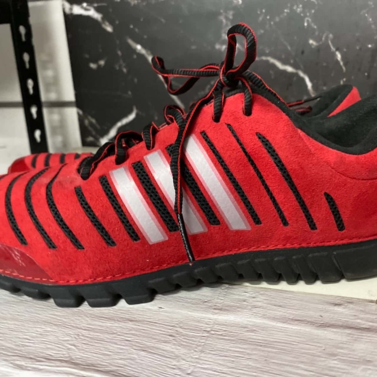 Adidas Sneakers Size 11 Black / Red (s)
