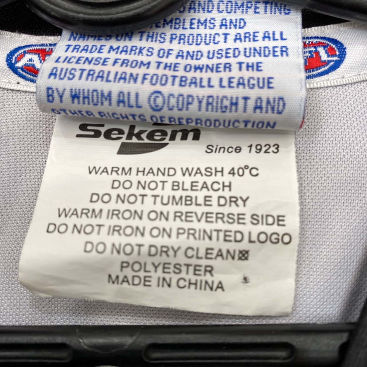 AFL Kids Size 2 Essendon Long Sleeve Top(s)