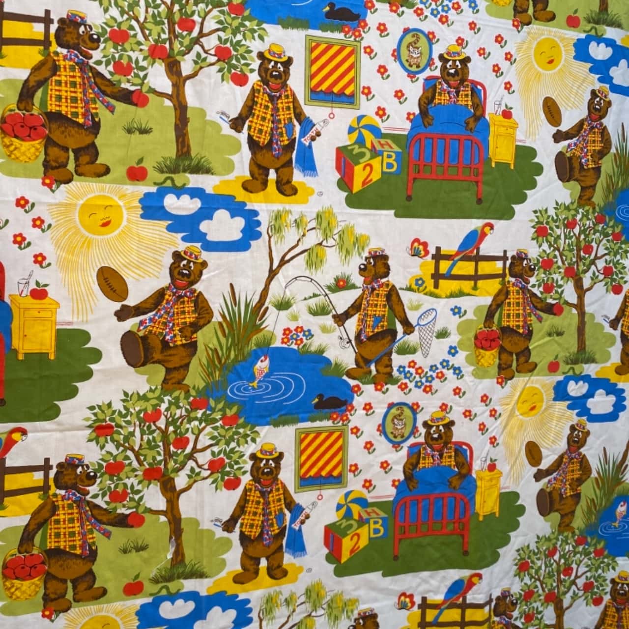 Vintage retro Humphrey bear actil sheet set single