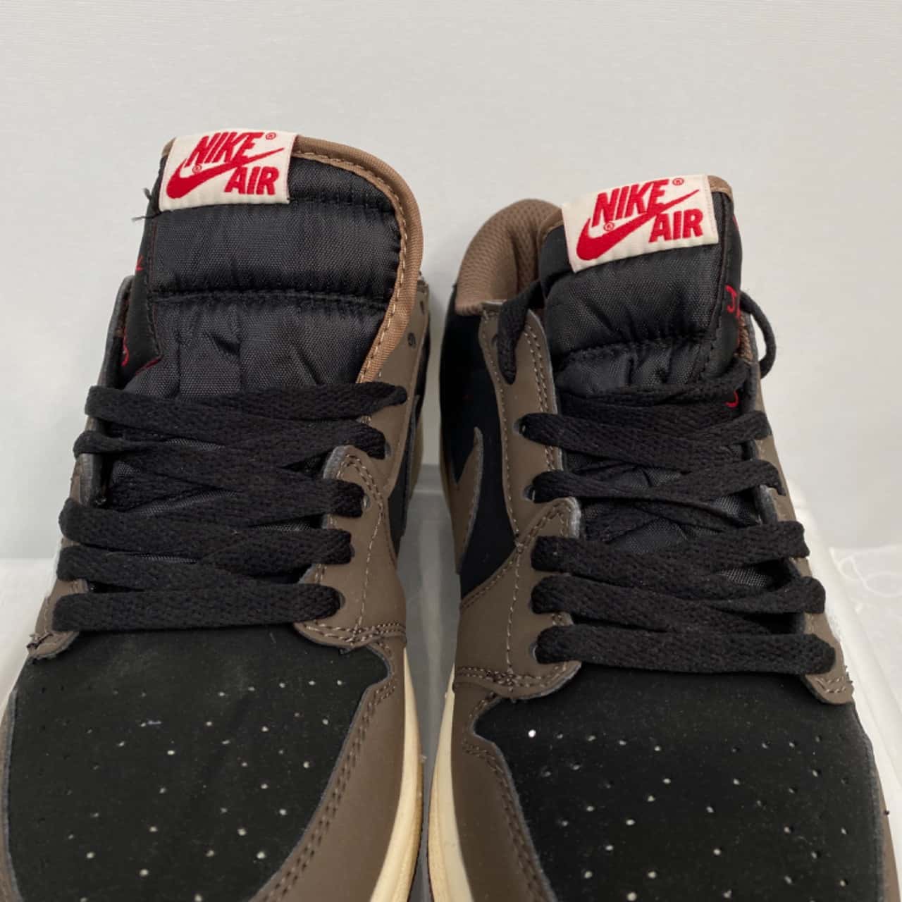 NEW! ‘AIR JORDAN’S x TRAVIS SCOTT’ Shoes(s)