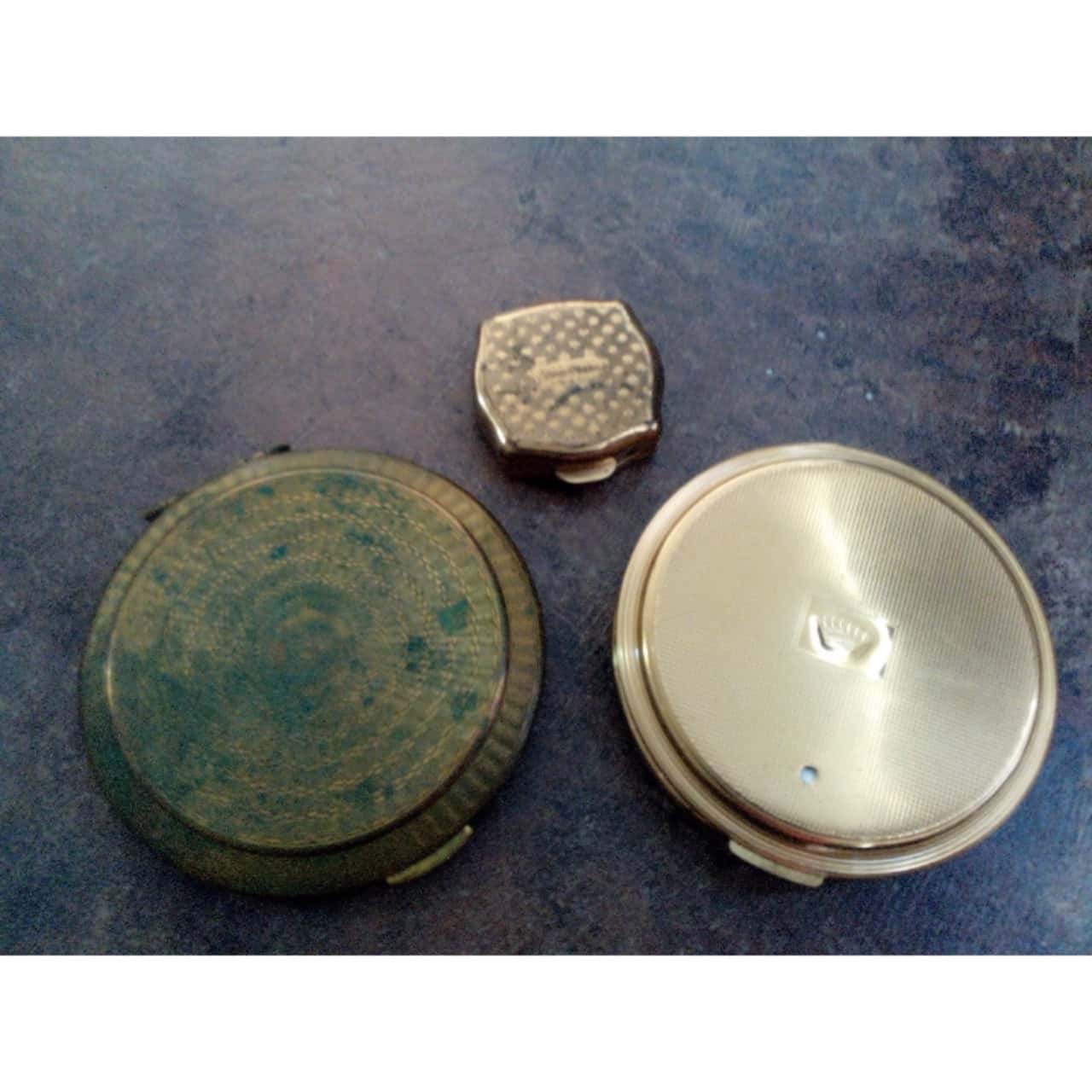 Assorted Vintage Compacts/Pill Box - Mascot, Kigu & Stratton(s)