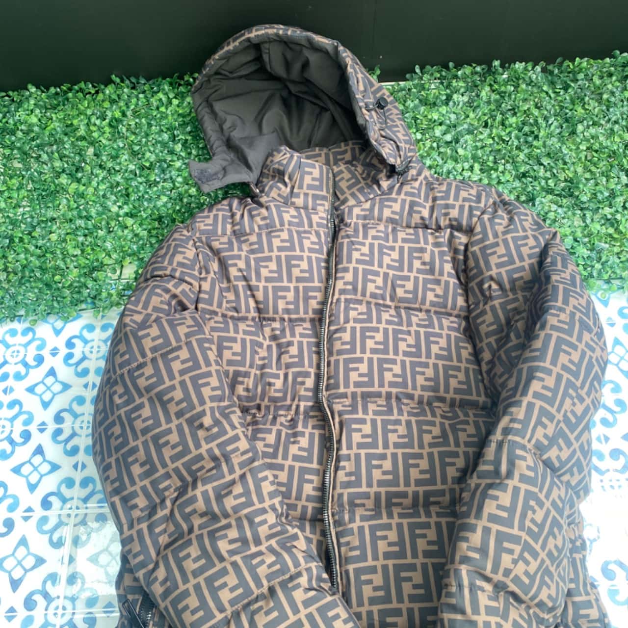 Womens replica puffer jacket size s/m(s)