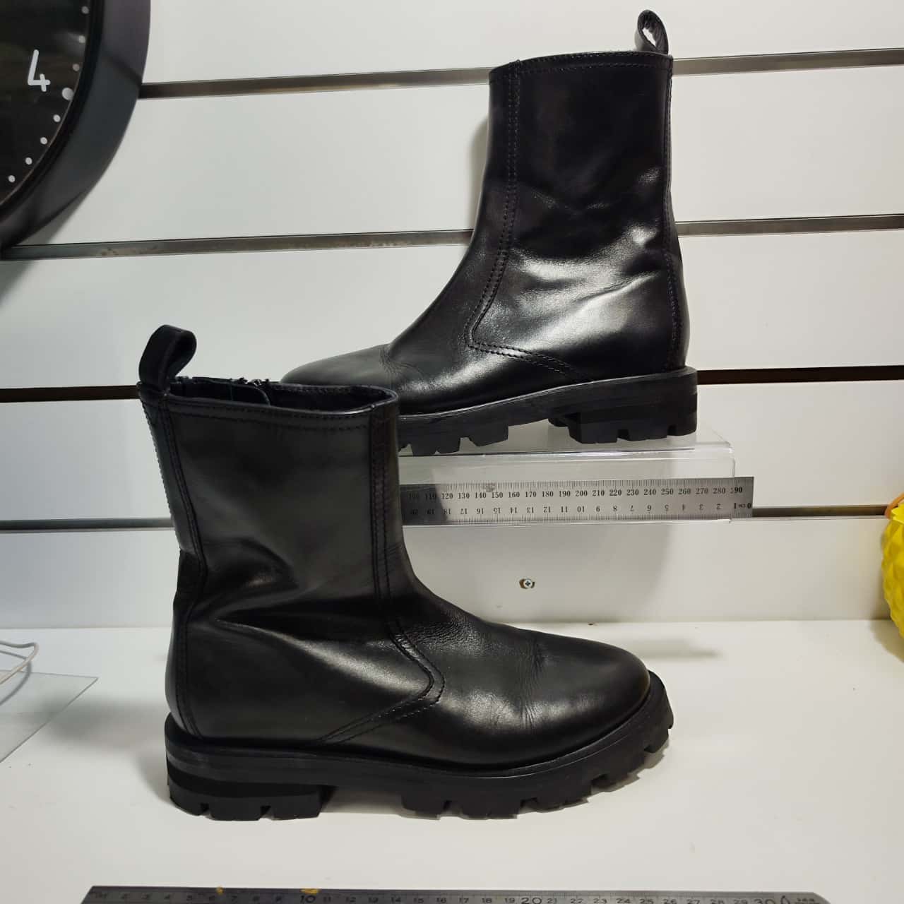 Seed Heritage Womens Size 39 Black Boots (s)