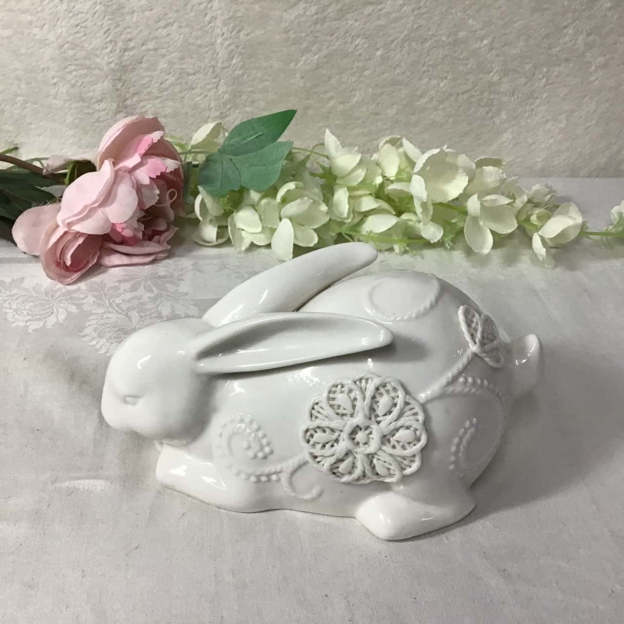 Pure Homewares White Decorative Pattern Ceramic Sitting Rabbit Ornament(s)