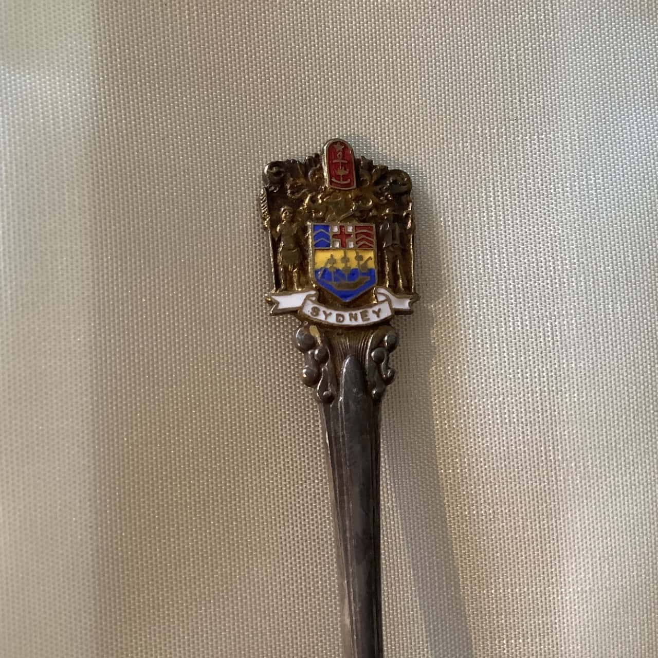 Paramount 6 teaspoons with 6 Australian Capital City Coat of Arms