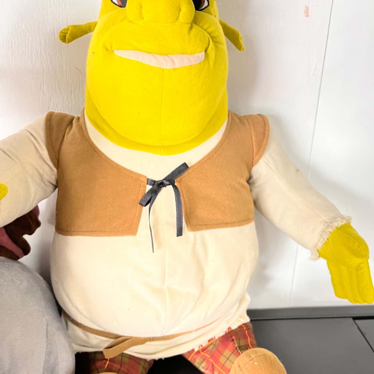 LARGE COLLECTABLE SHRECK PLUSH