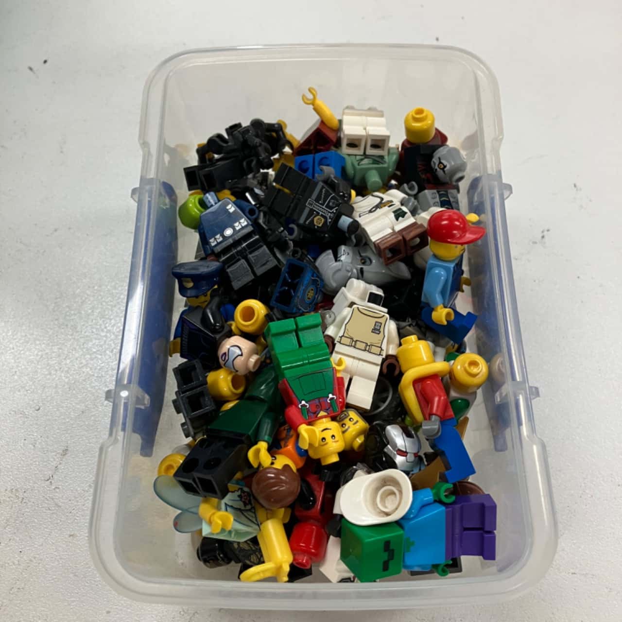 LEGO Assorted Mini Figure Heads/Parts (s)