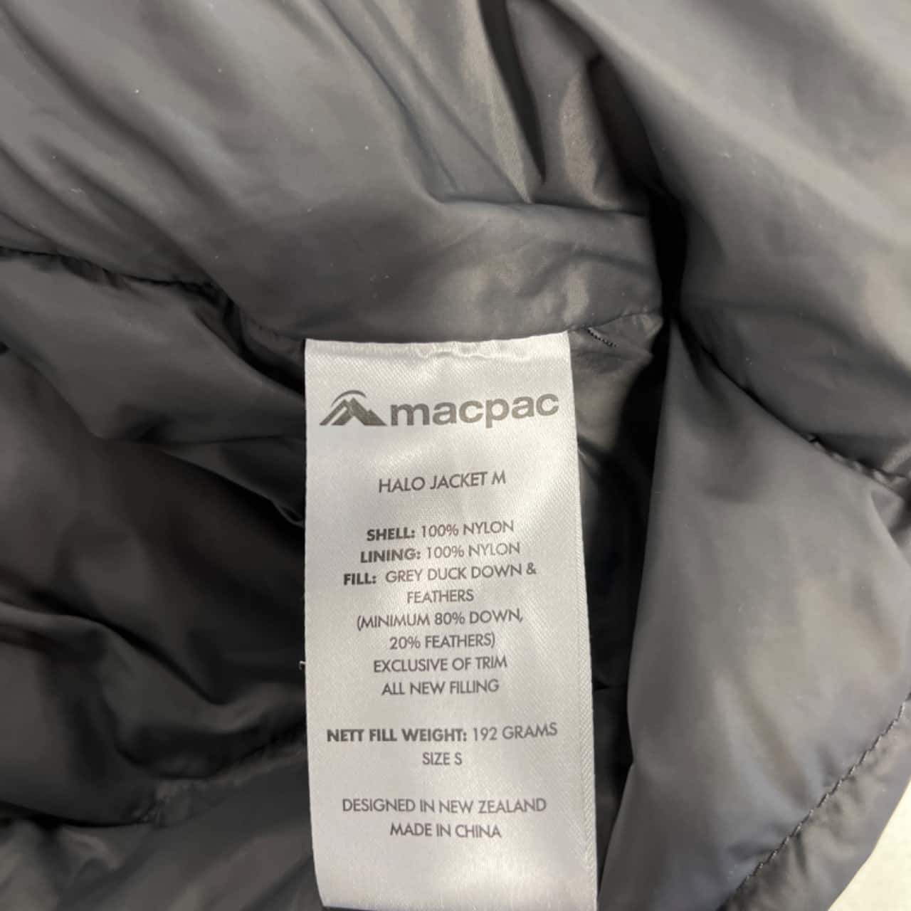 Macpac Black Men’s Small puffer jacket. (s)