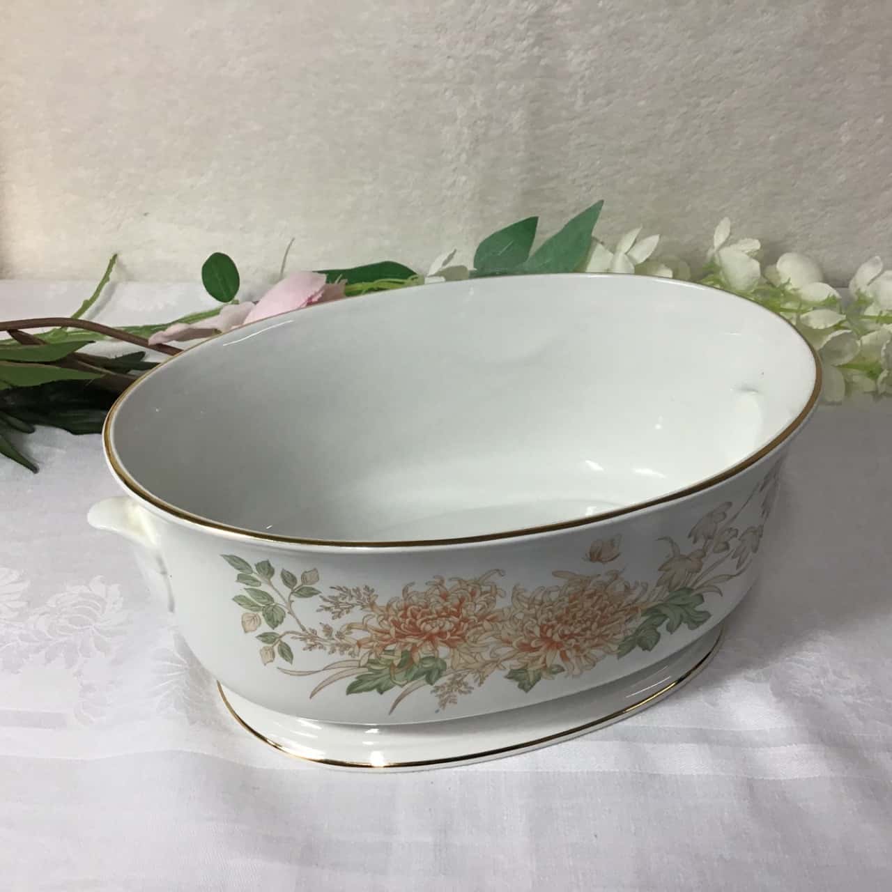 St. Michael “Chrysanthemum” Porcelain Oval Deep Bowl with Handles(s)
