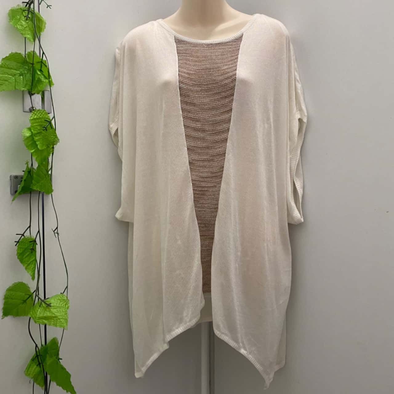 Womens SEDUCE Cream Metallic Mesh Panel Blouse Brand New(s)