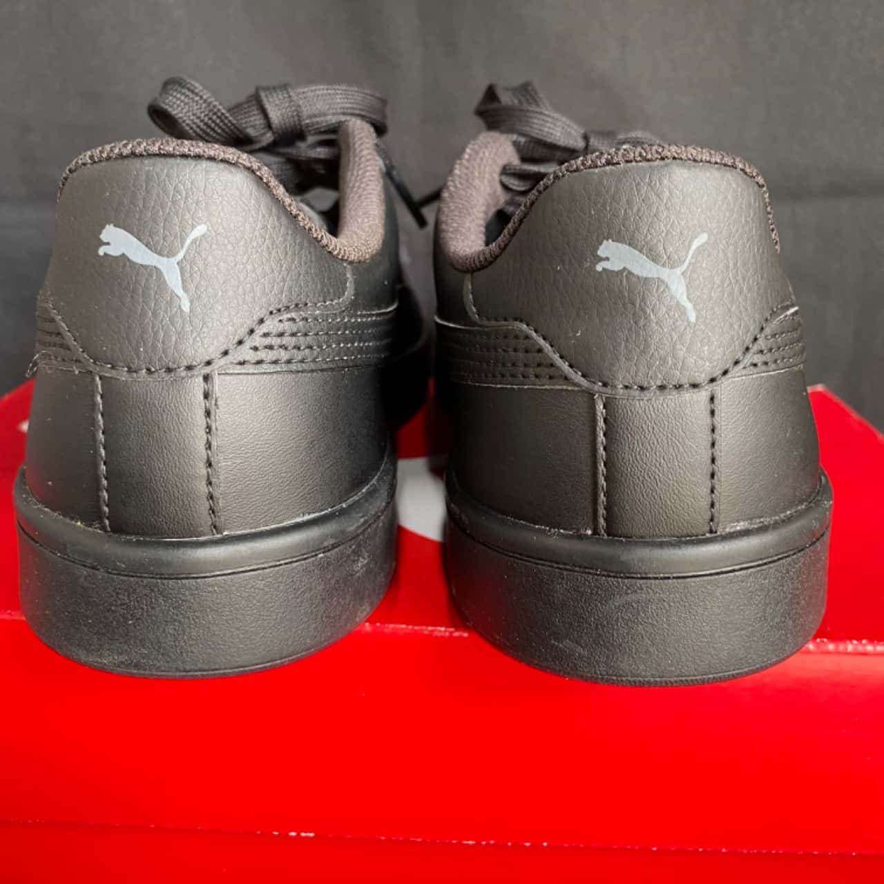 Kids PUMA SMASH v2 L Jr Black Sneakers in Box(s)