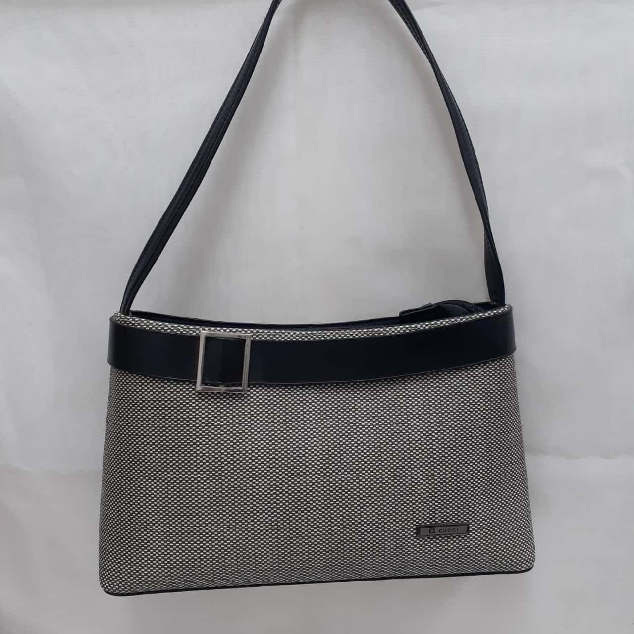 Handbag Black / Grey / White 18h x 35 wide(s)