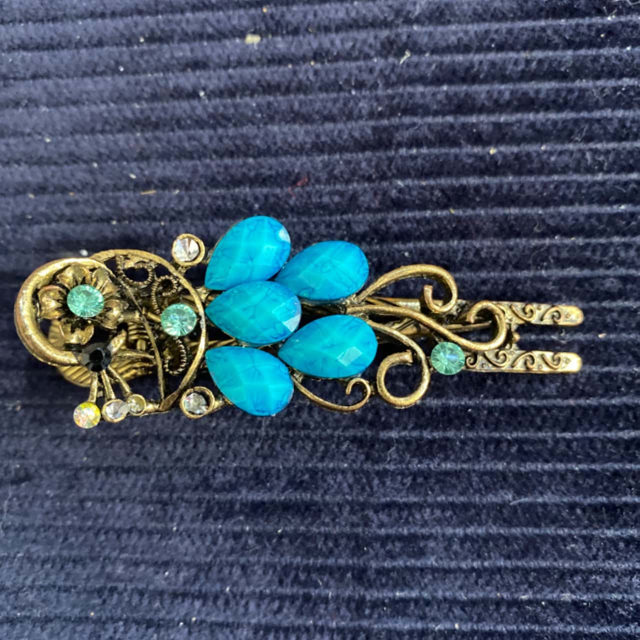 Other Womens Blue / Gold / Turquoise hair clip(s)