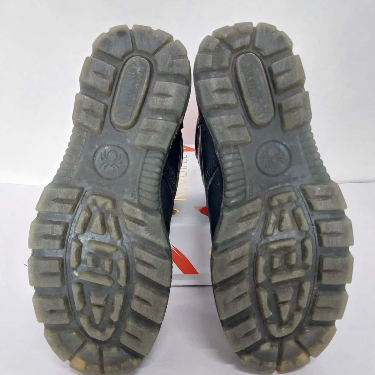 Redback Mens work boots, Size 6, Black (s)