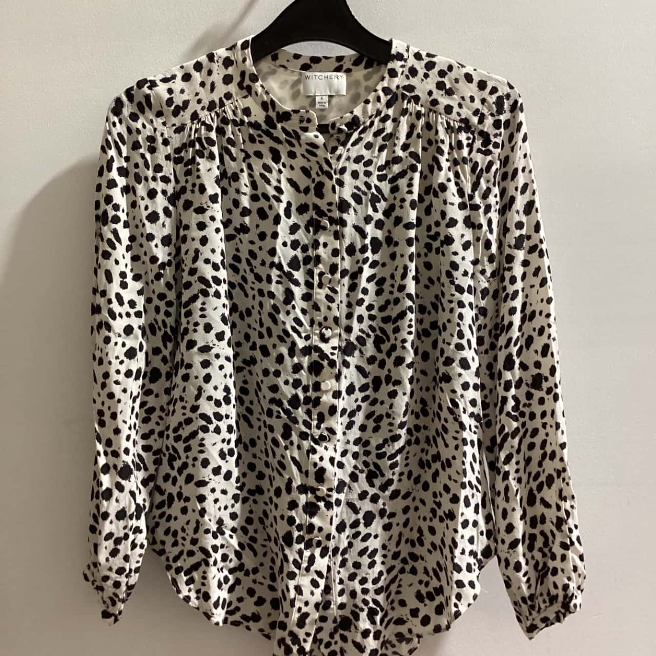 Witchery Womens Size 6 Off White/Black Spotted Shirt(s)