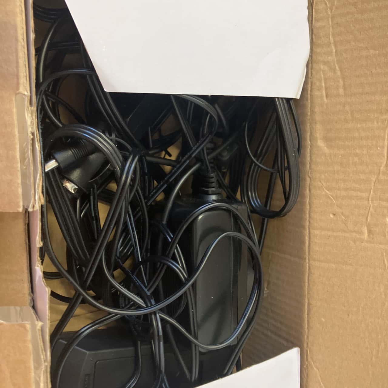 Lenox 9” twin screen portable dvd player