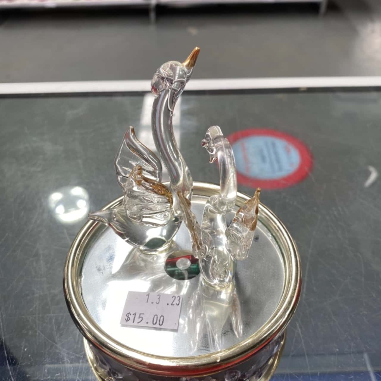 Swan Music Box UAN (s)