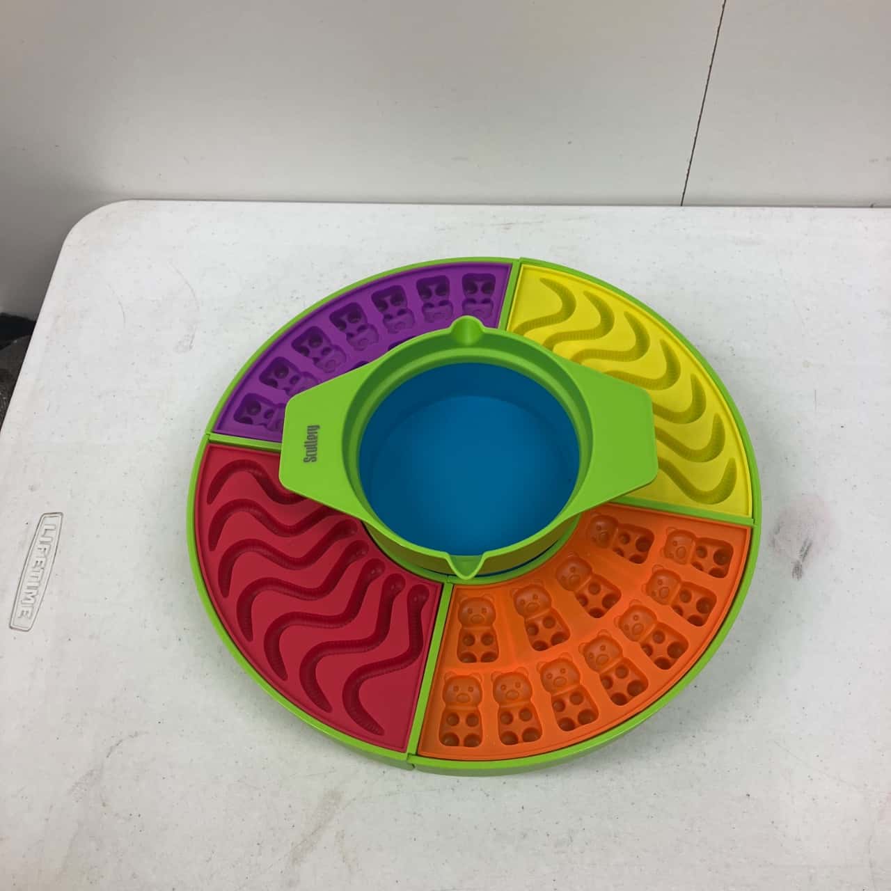 Scullery Frutti Tutti Gummy Maker(s)