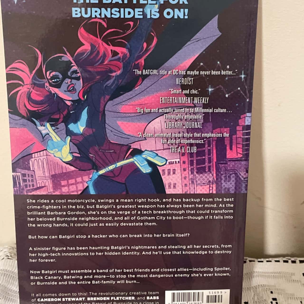 D C Comics Batgirl Volume 3 Mindfields(s)