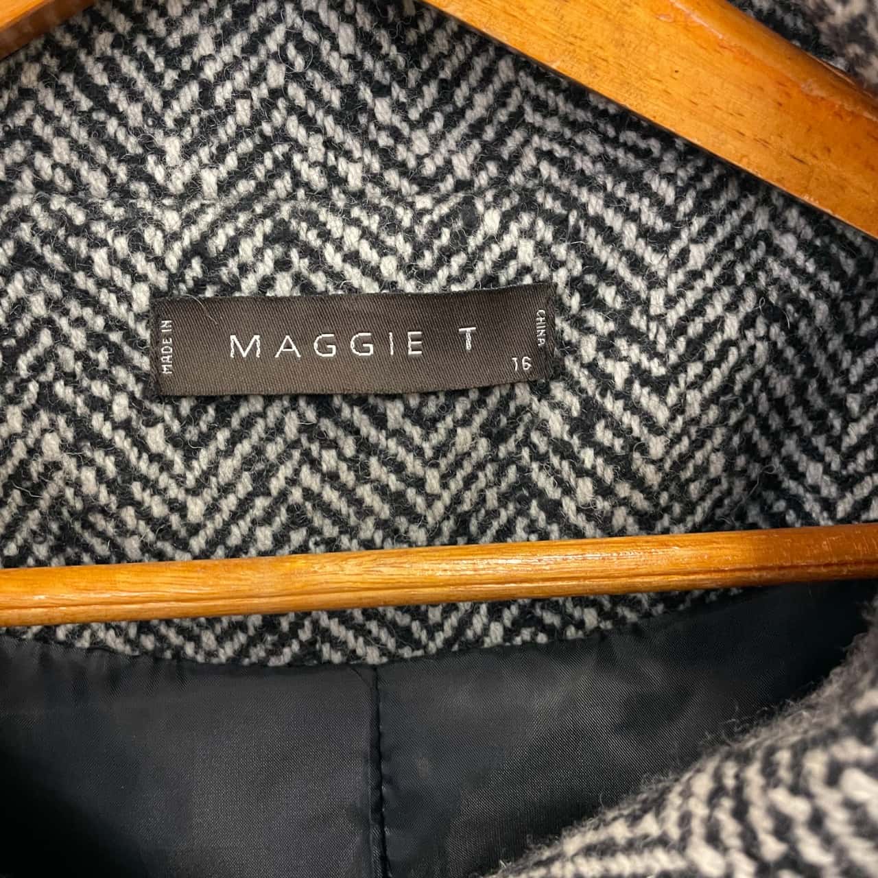 Maggie T Womens Size 16 Houndstooth Winter Jacket(s)