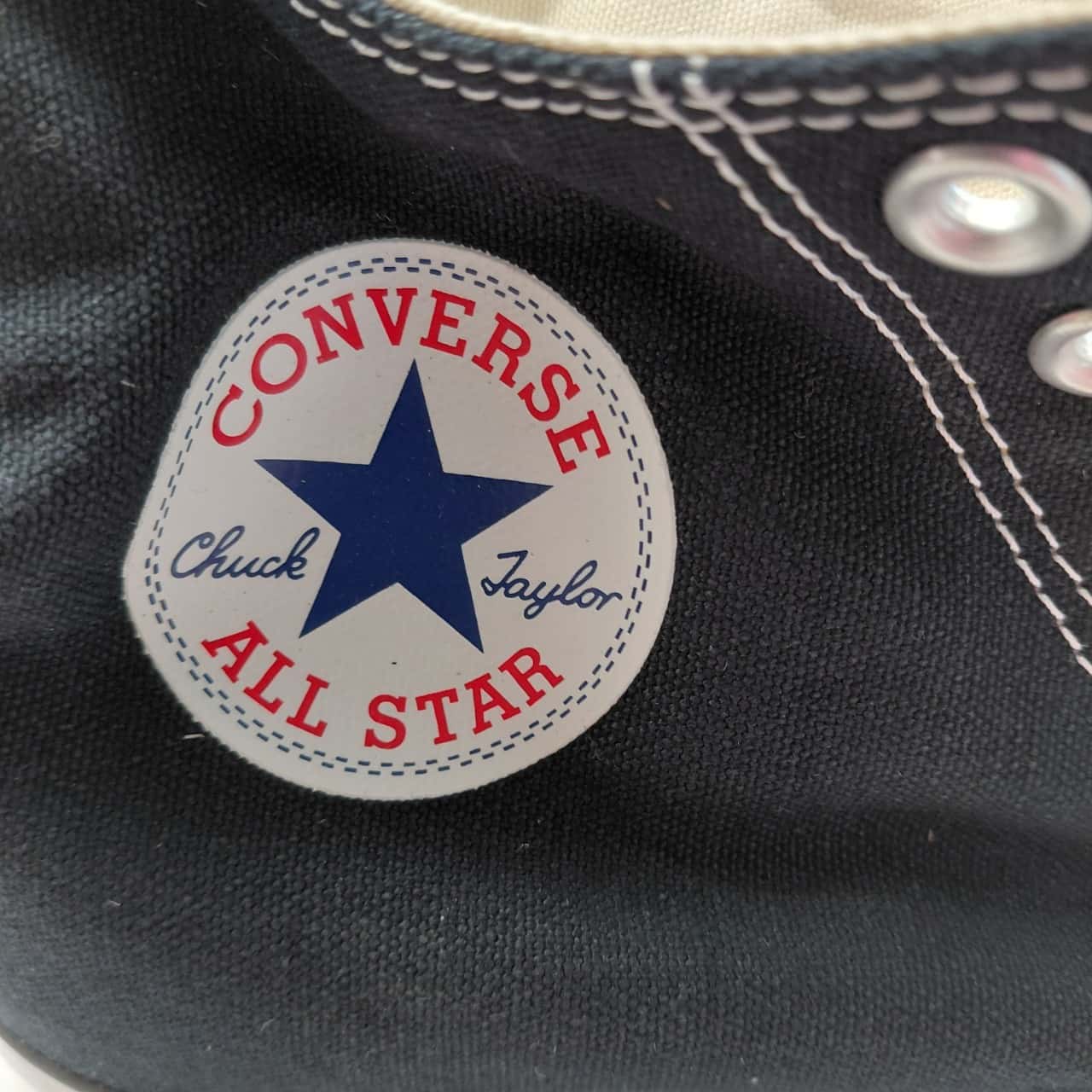 Converse Mens Size 9 Black Shoes