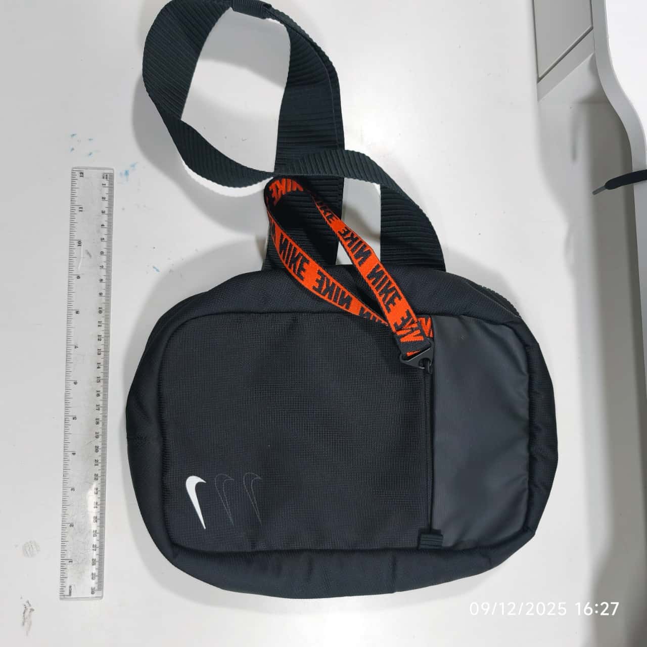 Nike Duo Bundle Unisex Cross Body Bag Black White and Air Max Size US 6 ...