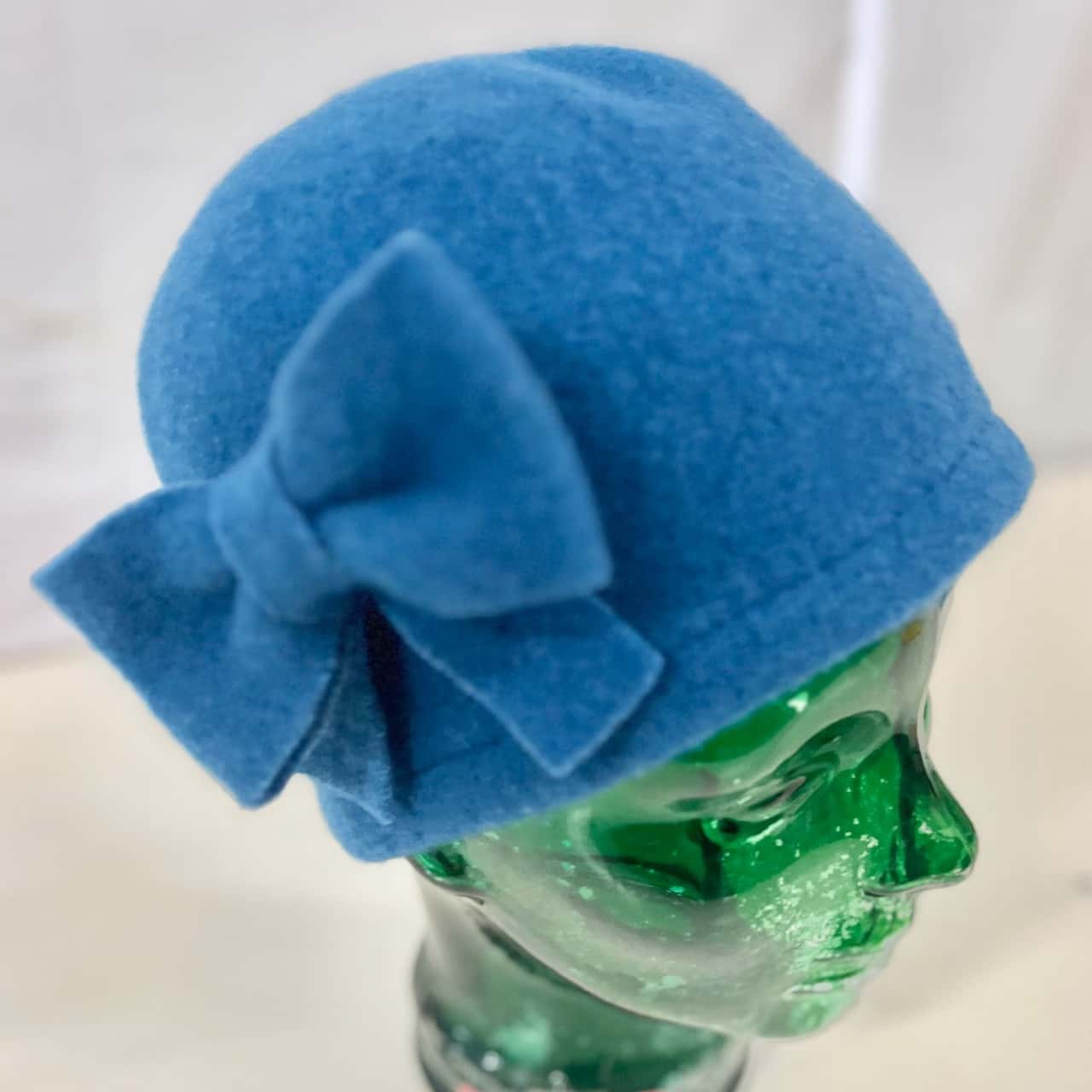 Vintage Style Wool Blue Hat w/Cute BowTie