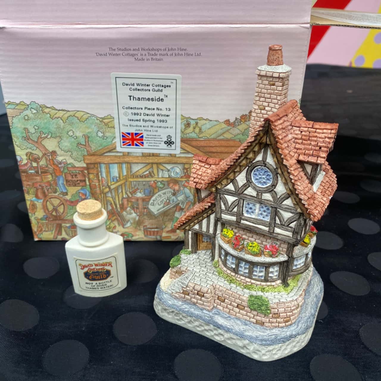 David Winter Cottages - Thameside (s)