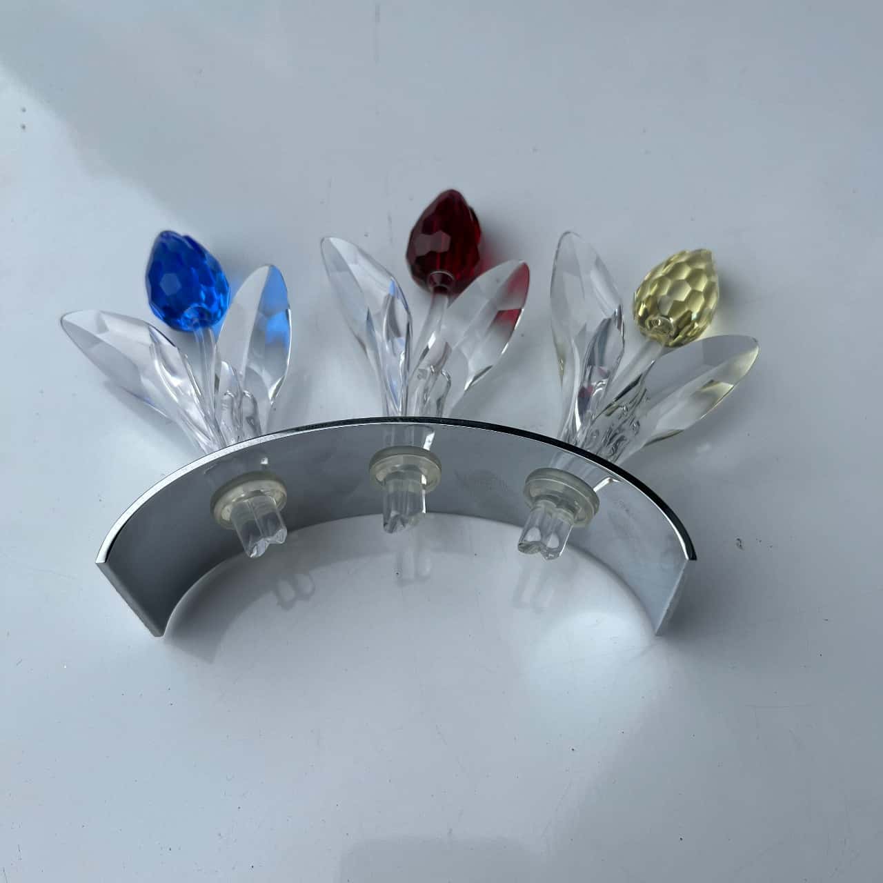 Swarovski Figurine 3 Large Tulips in Stand