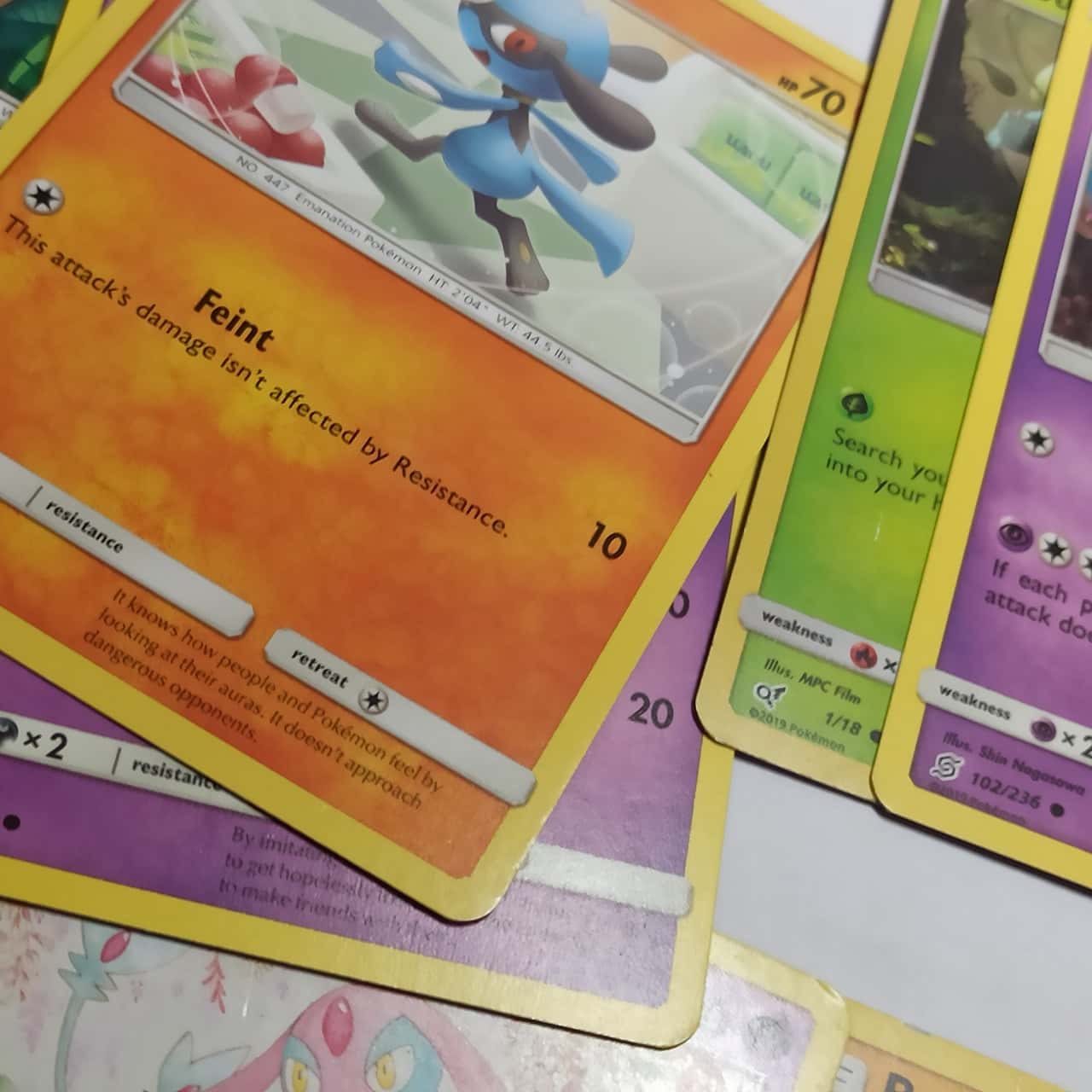 Pokémon Cards 2019/2020 Modern. Assortment of cards see pics (b16)