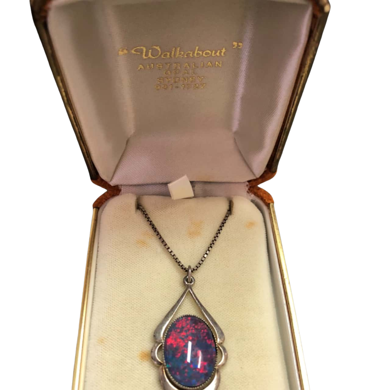 Vintage “Walkabout” Sydney opal pendant on silver chain (s) - Used Good ...