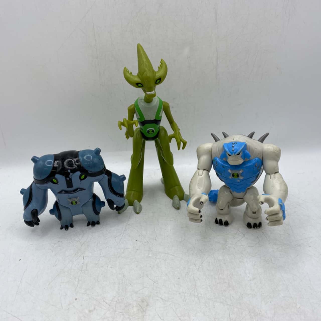 Ben 10 Bundle Omnitrixes and Figures(s)