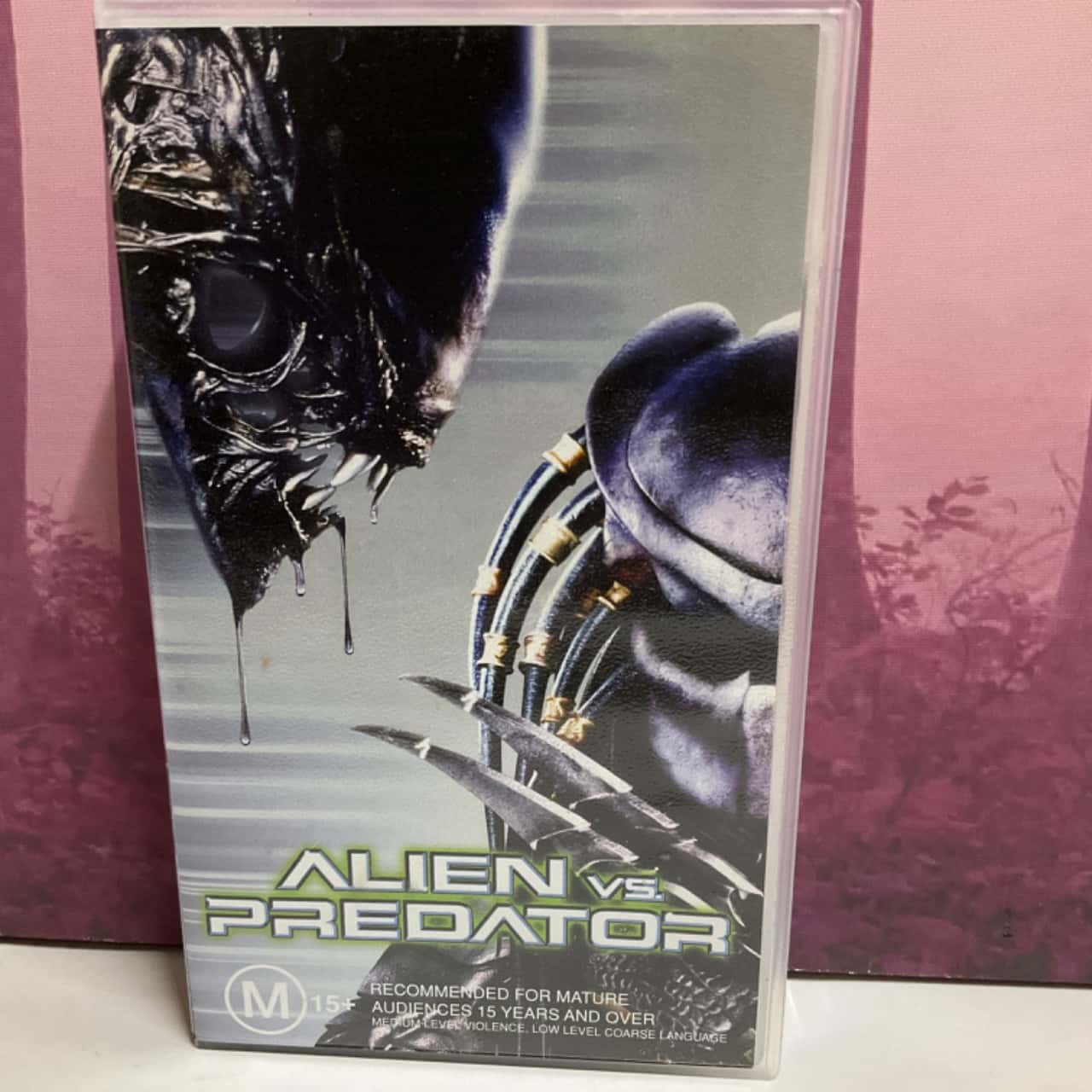 Alien vs Predator VHS