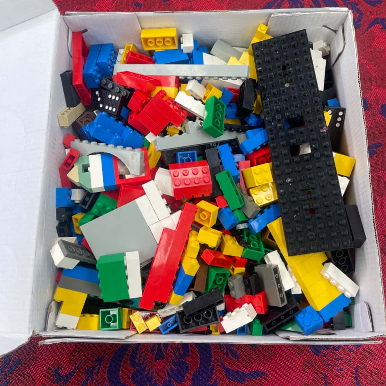 1.5kg assorted Lego (s)