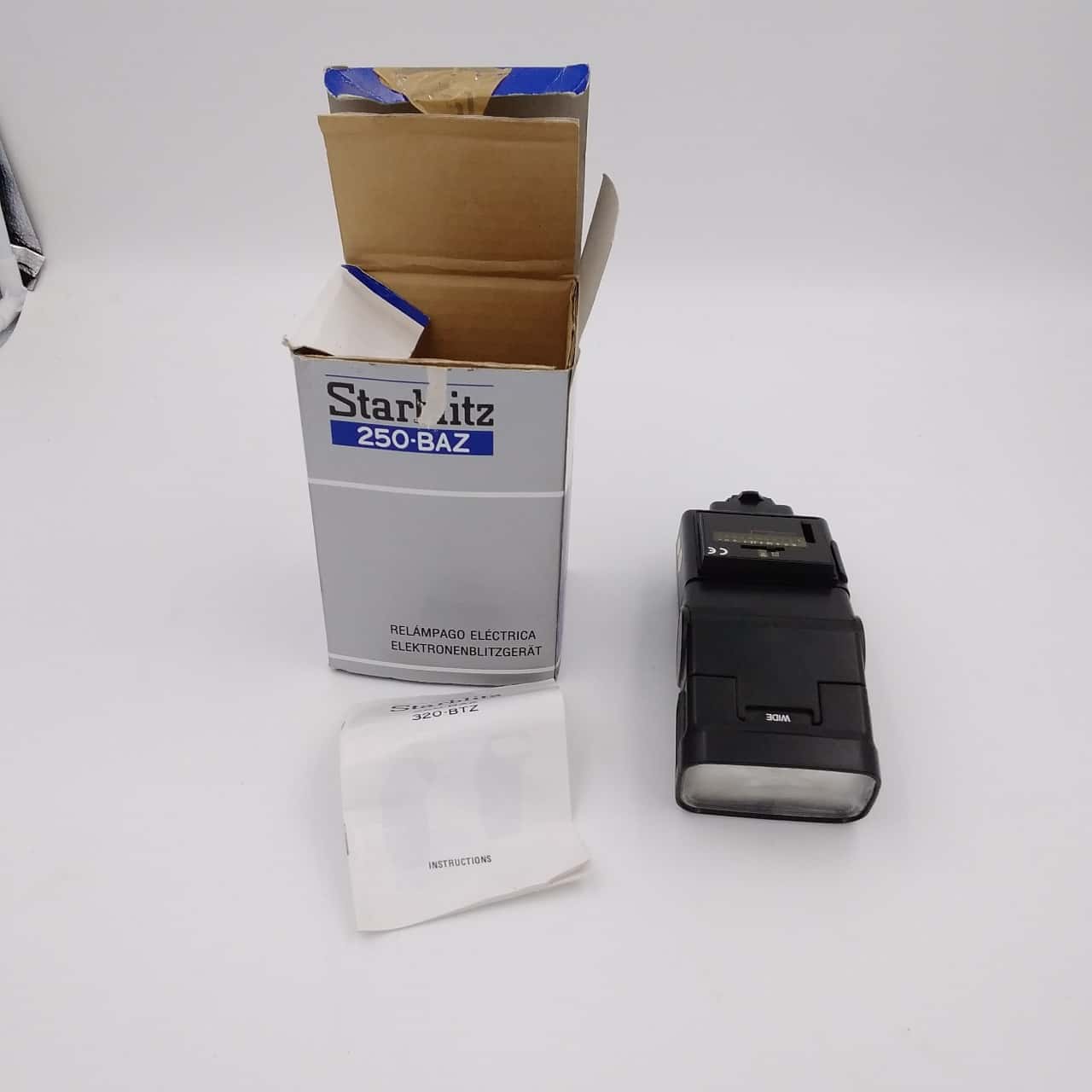 Starblitz 250BAZ Electronic Flash Unit for 35mm Camera ..(s)