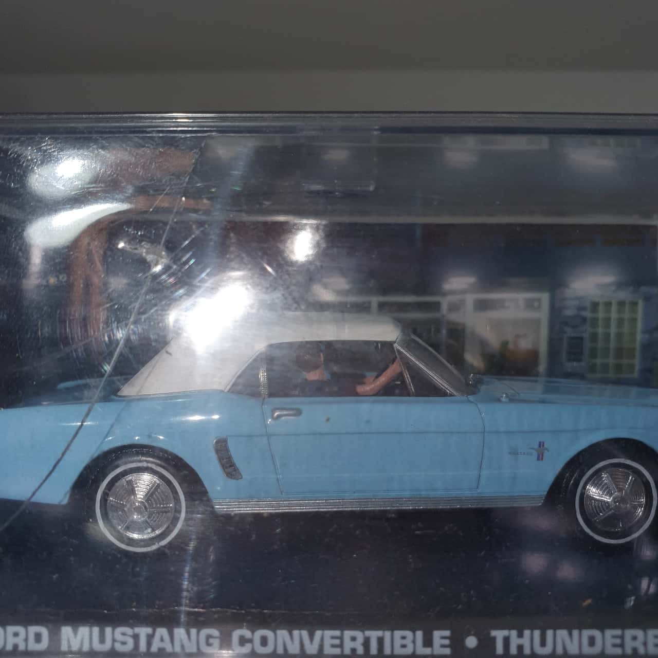 007 Ford Mustang Convertible Thunderball(s)